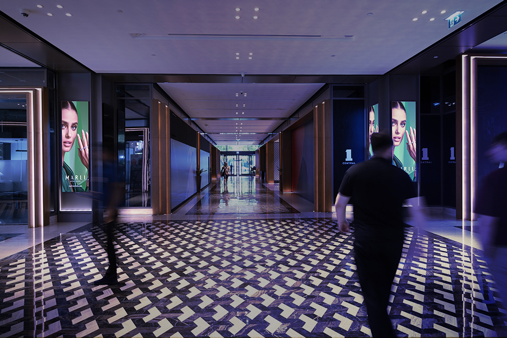 One Central Columns - Elevision